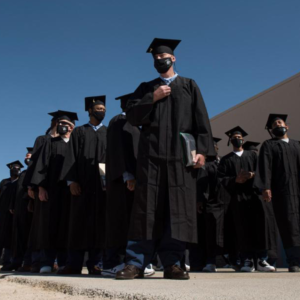 First-Ever Commencement Inside Prison Celebrates 25 Inmates that Earned ...